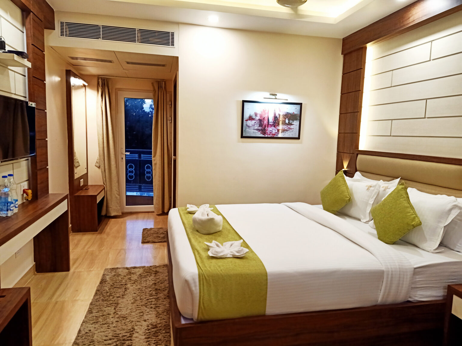 Delux Double Beded Room